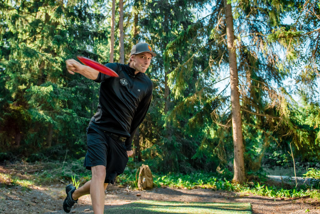 Disc Golf Distance Tips and Form Critique with Simon Lizotte – Discmania Store