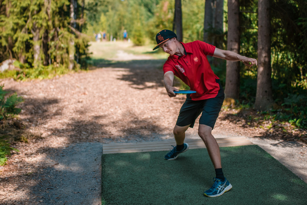 Hitting the Line: Tips on Proper Disc Golf Shot Alignment – Discmania Store